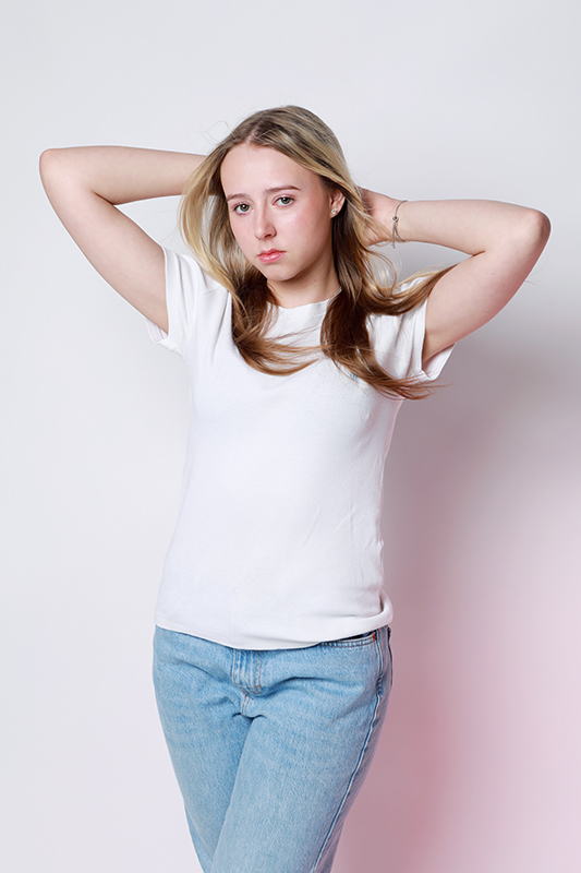 Abbie Model Folio