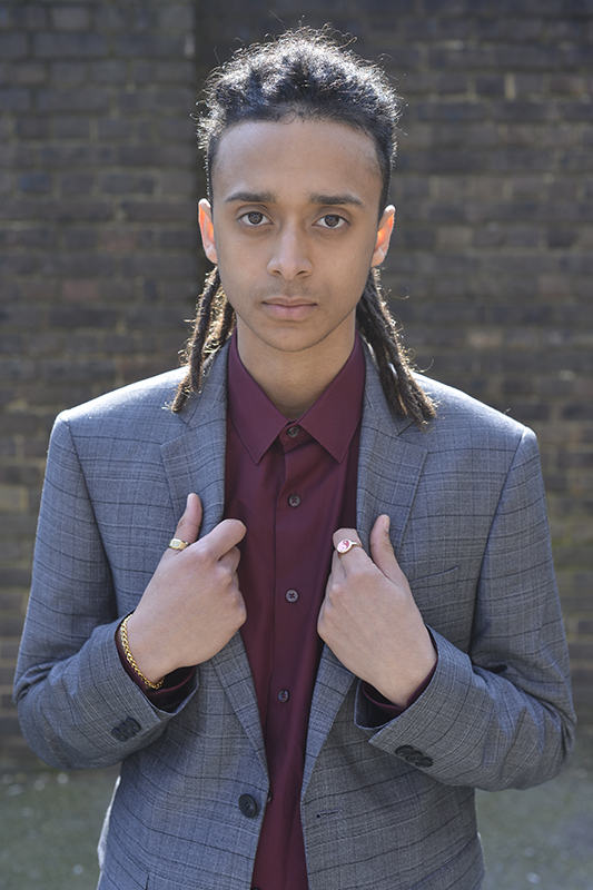 CAMERON – Model Folio