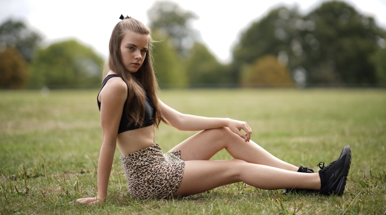 CHARLIE – Model Folio