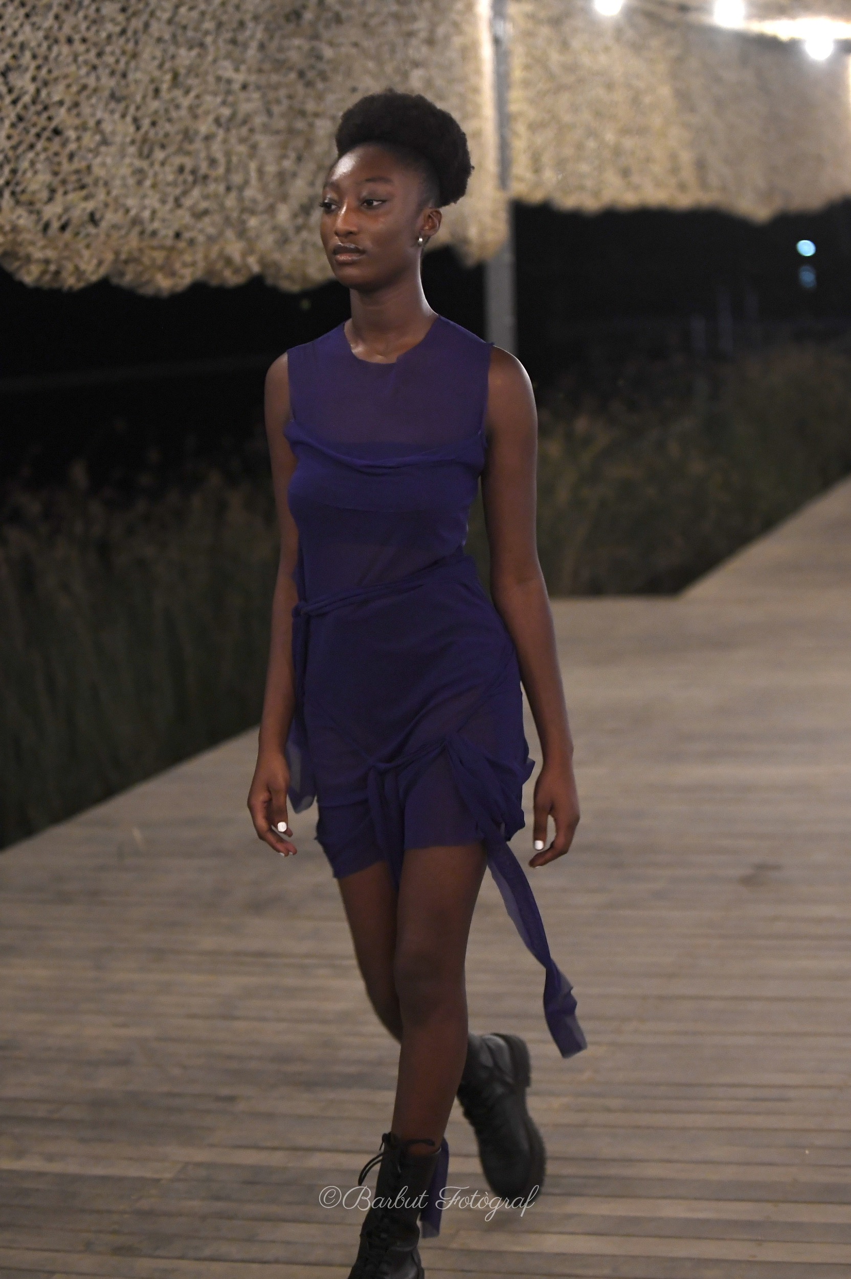 DECENT – Model Folio