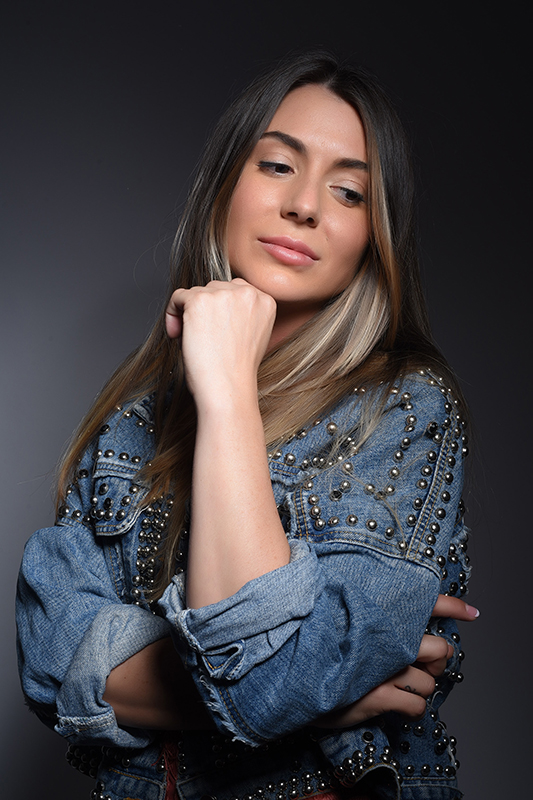 ELEONORA – Model Folio