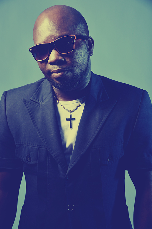 ELVIS – Model Folio