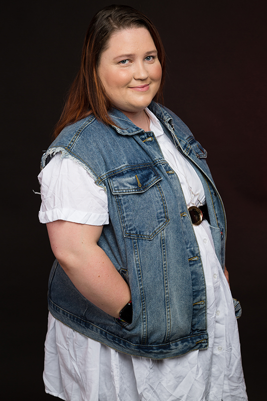 EMILY – Model Folio