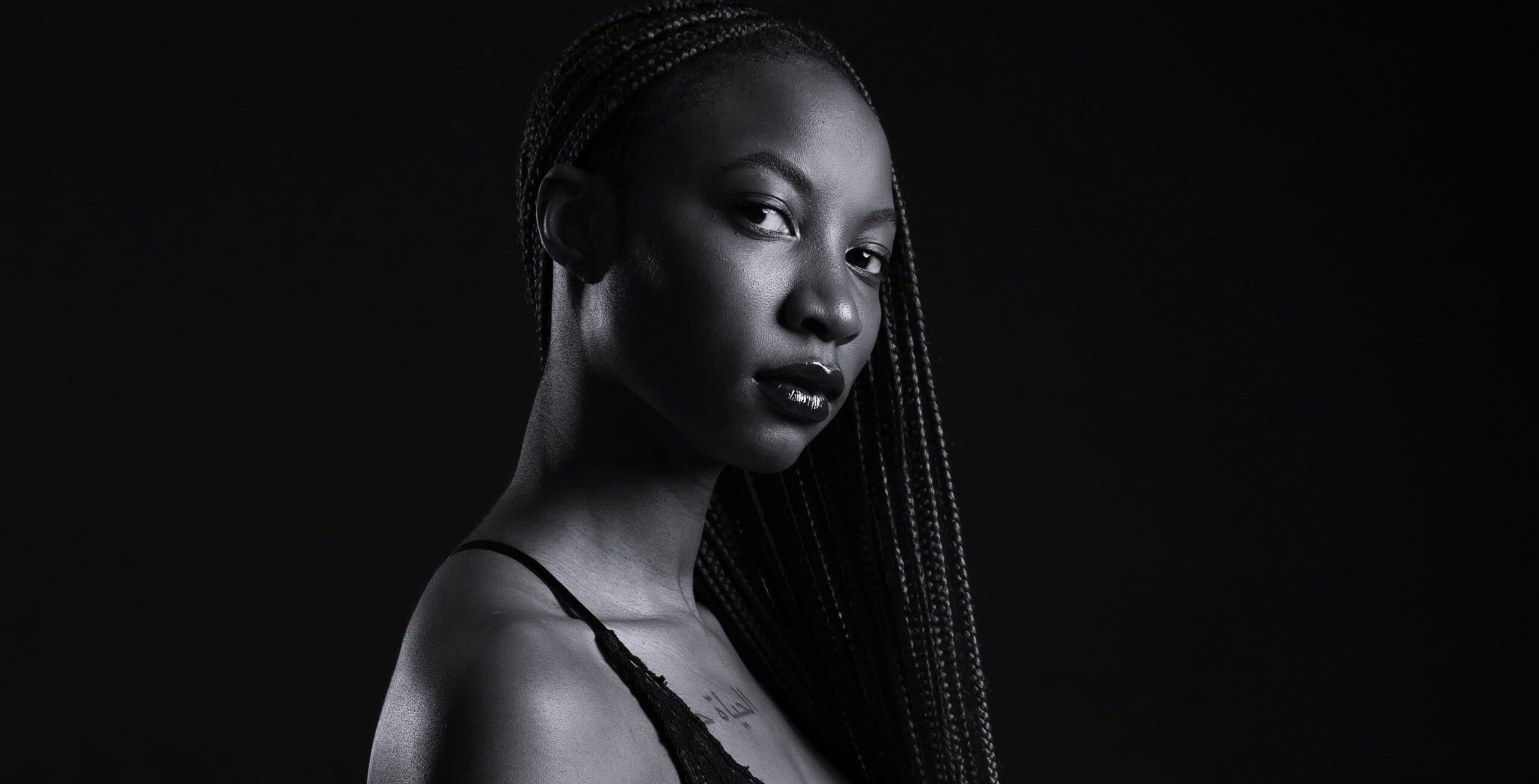 RENEE – Model Folio