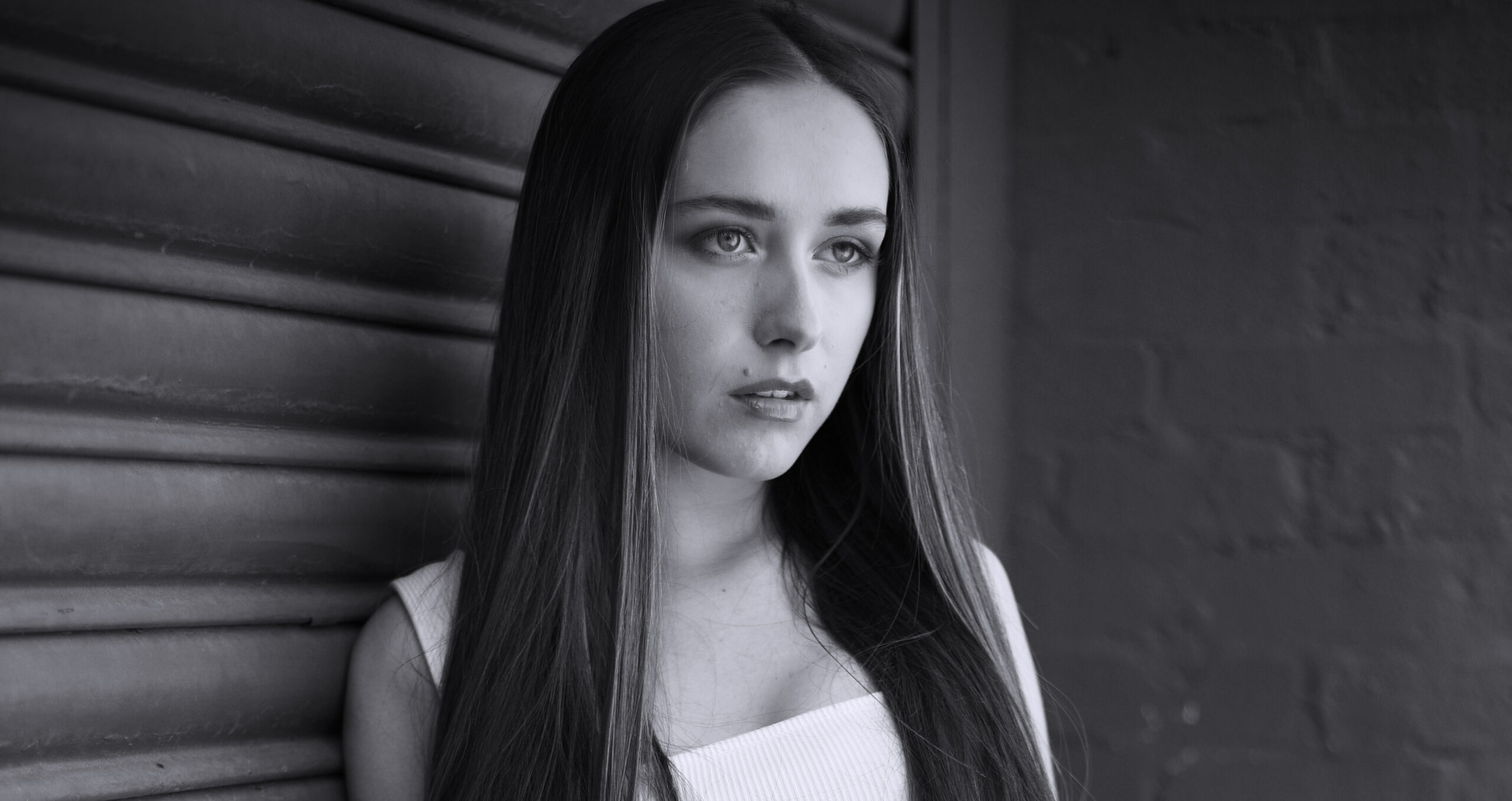 KORNELIA – Model Folio