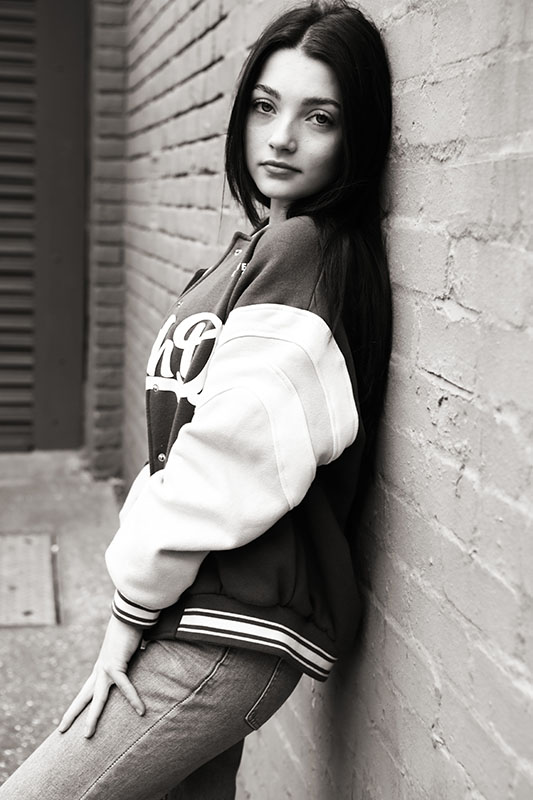 LUCY – Model Folio