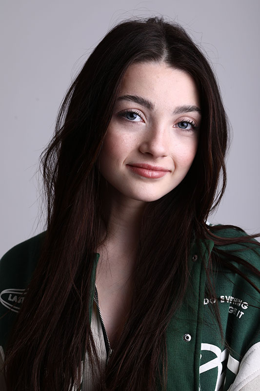 LUCY – Model Folio