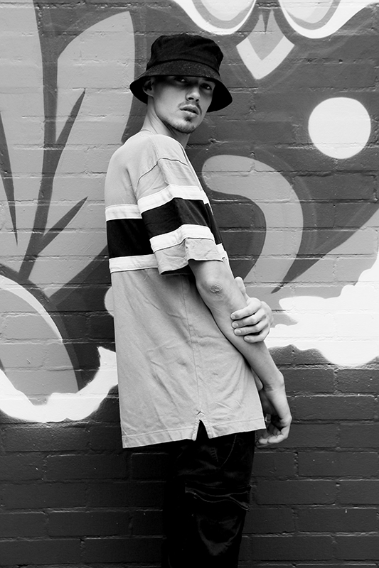 MAX CHARLIE – Model Folio