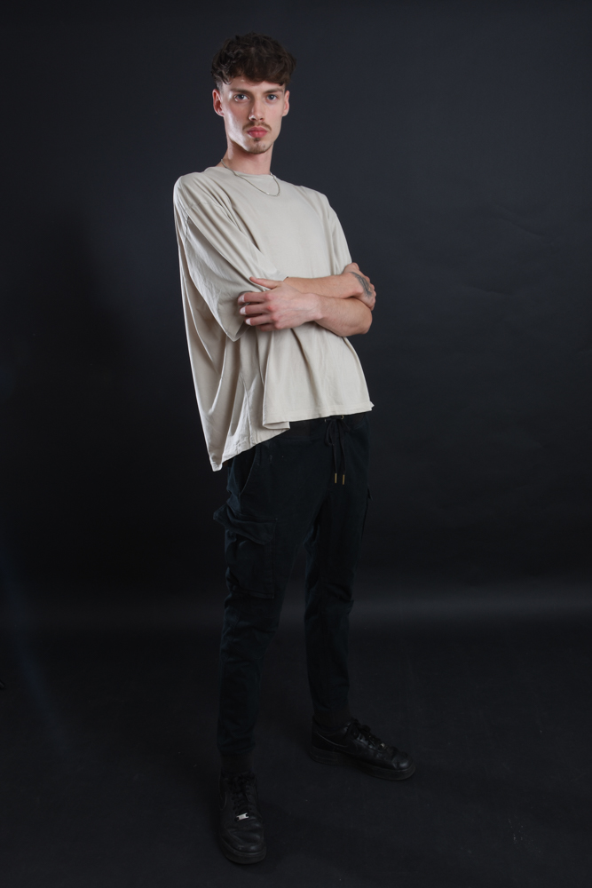 MAX CHARLIE – Model Folio