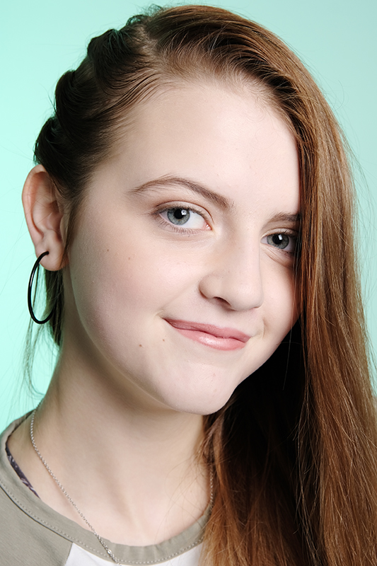 MOLLY ELIZABETH – Model Folio