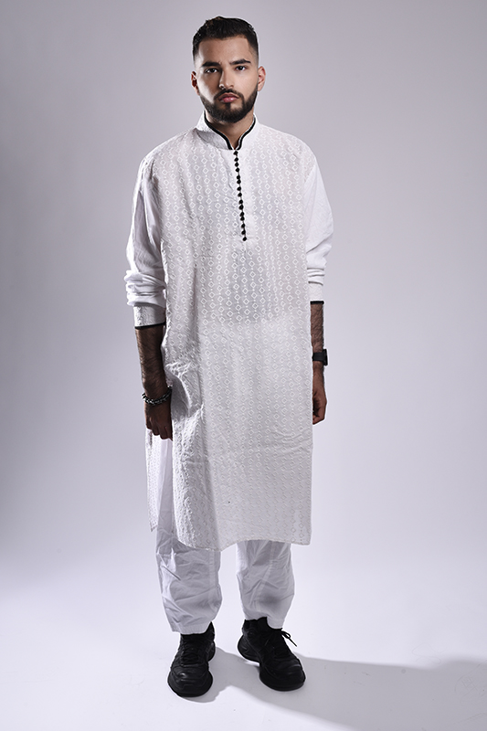 MORI – Model Folio