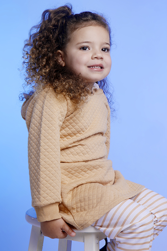 NALA WILLOW – Model Folio