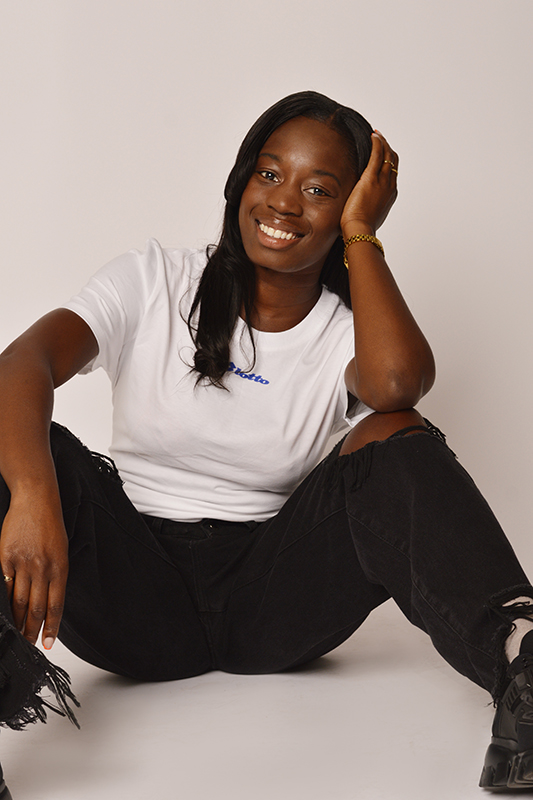 NAOMI – Model Folio