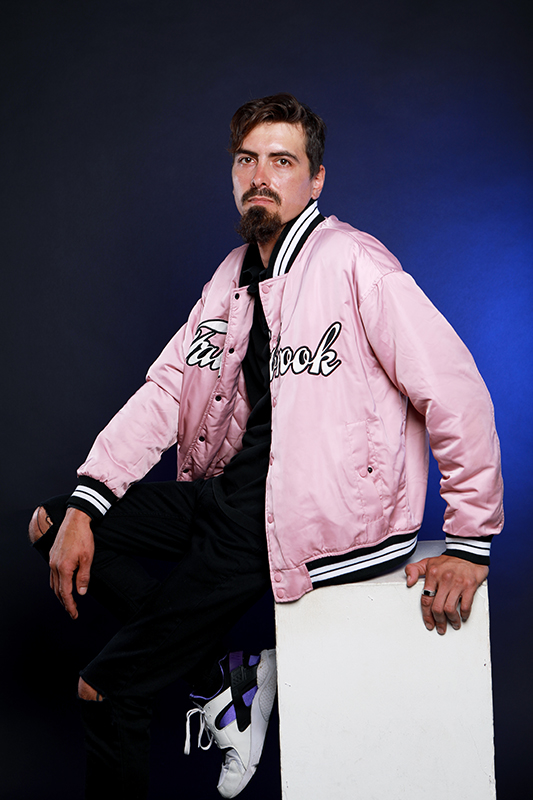 NICK – Model Folio