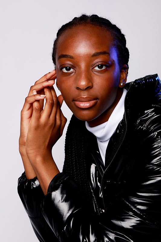 SHEILA – Model Folio