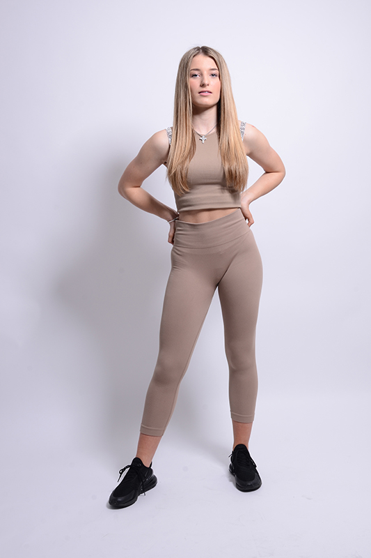 SIENNA MIA – Model Folio