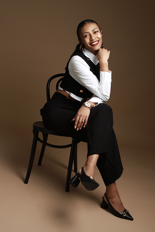 Tia Model Folio