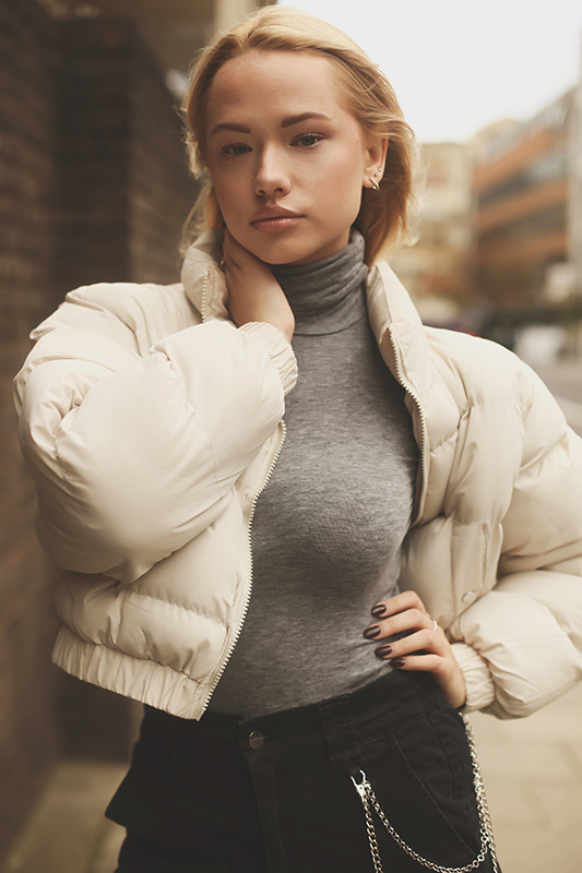 ZOFIA ANNA – Model Folio